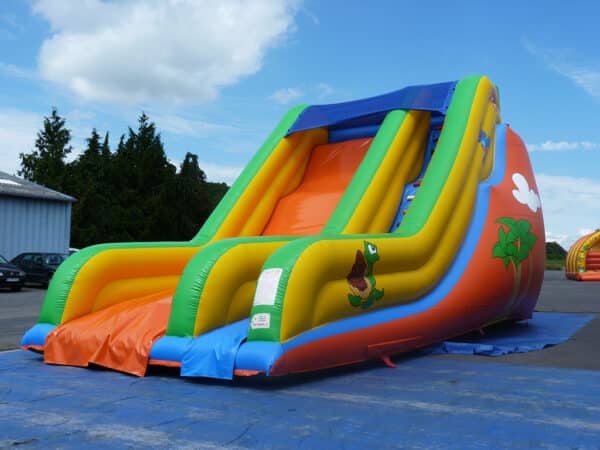INFLATABLE BUMBY SLIDE 400 - C2J