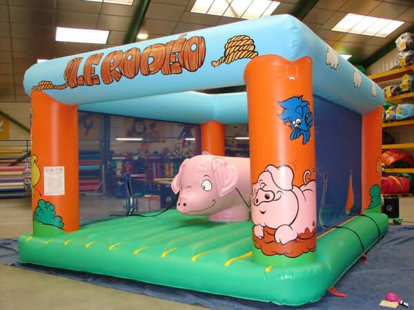INFLATABLE RODEO PIG - C2J