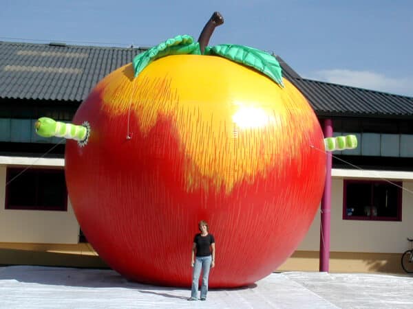 GIANT INFLATABLE APPLE - C2J
